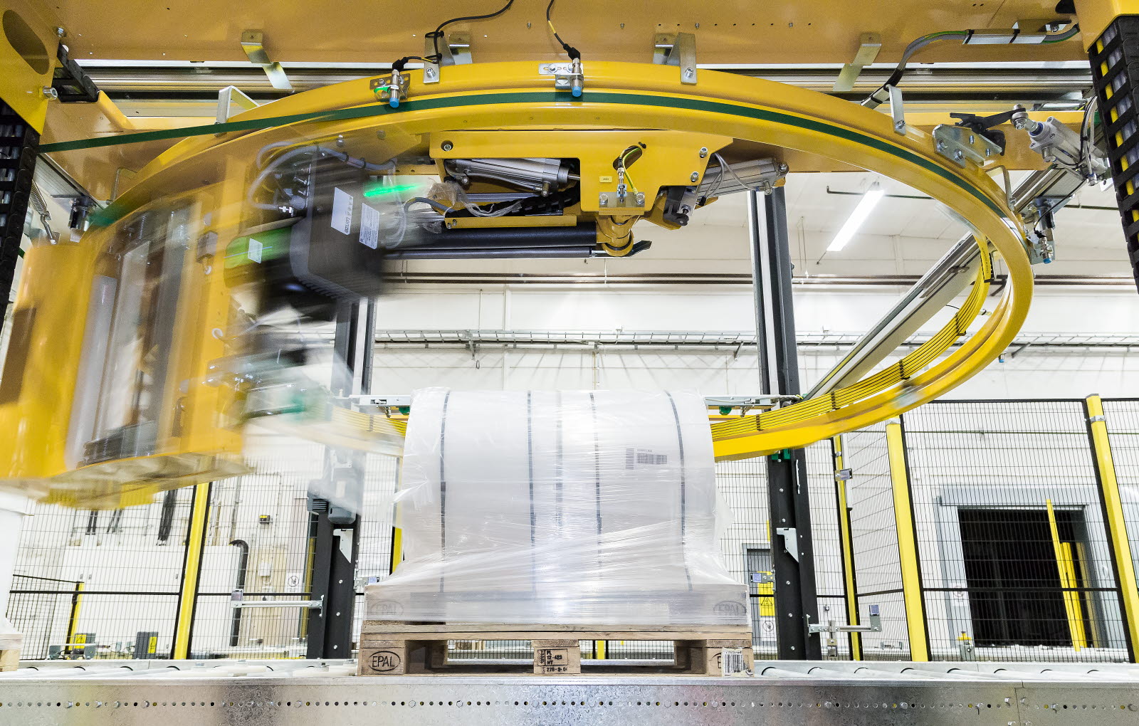 Machine Stretch Film | Products | Trioworld